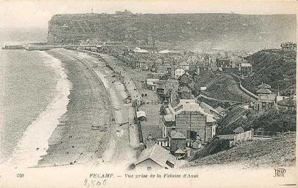 Fécamp autrefois - Vue prise de la falaise d'aval